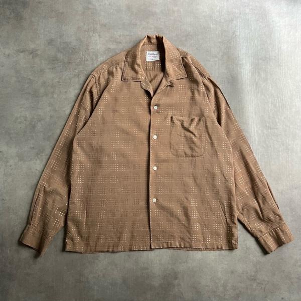 ◆USED.VINTAGE商品販売に関しまして諸注意◆                ※年代物、ヴィンテージアイテムにつきまして。記載の画像と文章以外の細かいダメージや糸のほつれ、汚れ等の使用感がある場合ございます。価値観をご理解の上でのご...