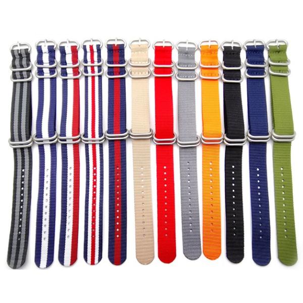 ・厚み：約1.2mm・全長：約25cm・腕周り：約15〜22.5cm・付属品：バネ棒2本、バネ棒はずしムダをそぎ落としたシンプルなデザインが清潔感を感じさせます。ベルトを変えるだけで簡単にカジュアル感がUPします。また何と言っても軽いです！...