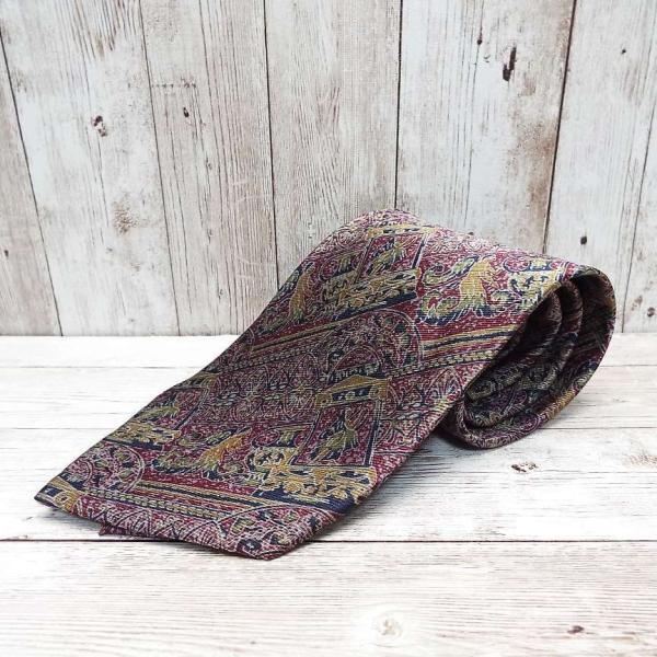 ♪当店の商品は【全商品暗室＆非喫煙ルーム保管】です♪【商品説明】・ダニエルラフォーレのヨーロピアンネクタイテイストのネクタイです。・細かく描かれた絵画風デザインが◎・大剣裏先端部にアタリと色抜けが見られますが、ダメージのない状態の良いUSE...