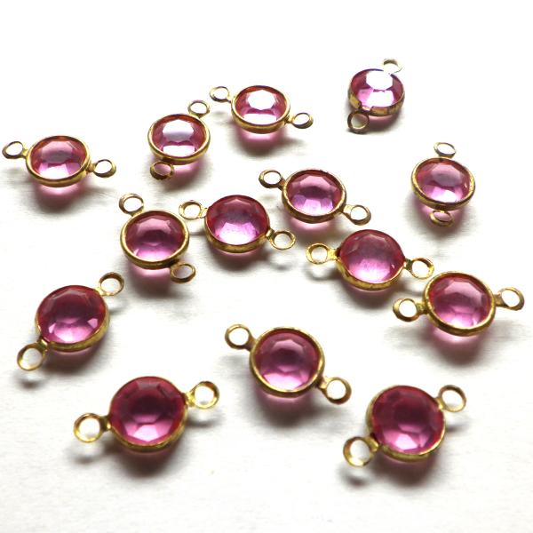 フレームストーン　シャネルタイプ　WG.1945年製　ローズ　両穴　ストーンサイズ7ｍｍ　14個を送料無料でクリックポストでお送りします。こちらはフレームがブラスのままです。磨いて頂ければ大丈夫だと思いますが、歳月を感じるレアものです。金属...