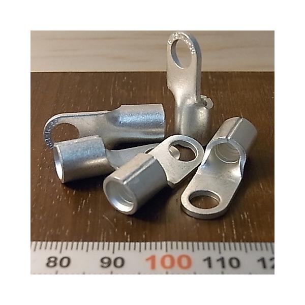 サイズ：ネジ穴6.4mm、幅10.0mm、全長28.5mm、厚さ1.5mm、単線3.65?4.62mm、撚線10.52?16.78素材：無酸素銅(表面処理：電気すずメッキ)入数：10個用途：配線の接続に。定格電圧-600V