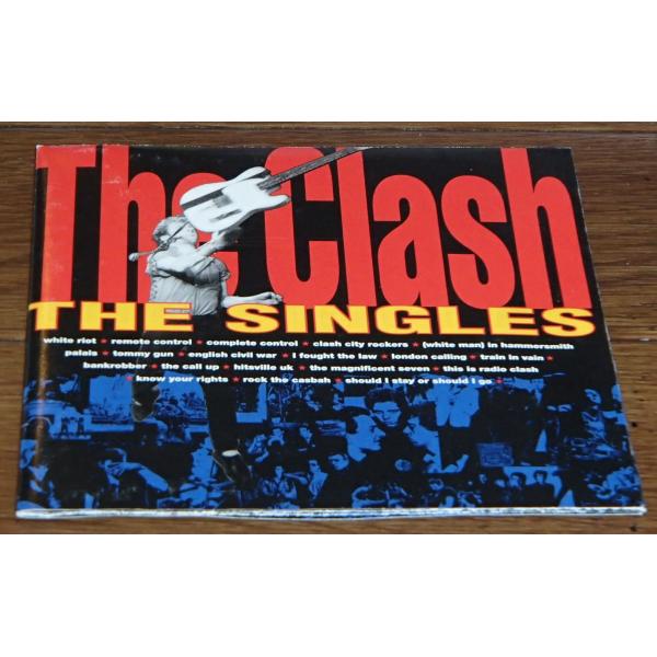 「The Clash　クラッシュ／The Singles」-中古　ＵＳＥＤ　輸入盤　ＣＤです-Epic盤、EK 63886規格-ジャケ　良いです-盤質　多少スリキズ有りです動作には問題ございません=収録曲=1  White Riot1:59...