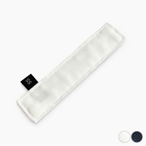 【猫用品 ねこエリザベスカラーフェザーカラーの専用サポーターの解説】 マジックテープの「イガイガ」から保護します。nekozukiオリジナルのエリザベスカラー（フェザーカラー）は通常よりもソフト素材のマジックテープを採用していますが、凹凸で...