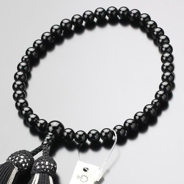 すべての宗派のお客様にお使い頂ける女性用のお数珠でございます。素材は、1位、2位を争う人気のブラックオニキスでございます。こちらは、約7ミリサイズの少し小振りなタイプでございます。こちらはお洒落な2色房でございますが、黒色の単色房のご準備も...