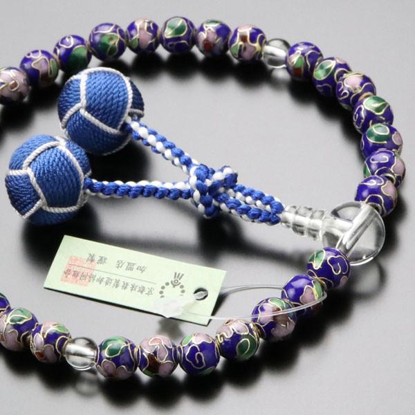 すべての宗派のお客様にお使い頂ける女性用のお数珠でございます。素材は人気の七宝焼でございます。古代から続く伝統の工芸である七宝焼。七種の宝（金・銀・瑠璃・珊瑚・瑪瑙・琥珀・しゃこ）を表すという、きらびやかな由来に心惹かれます。鮮やかに描かれ...