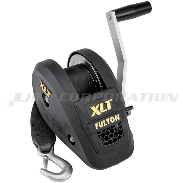 ■牽引最大負荷：680kg ■ハンドル長：23cm■2方向ラチェットロック付■2"×20ftウィンチストラップ付■スタイリッシュなプラスチック製カバー付■本体スチール+プラスティック■垂直方向への昇降には使用できません。●トレーラー用ハンド...