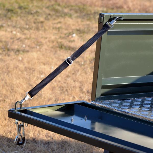 ■ブラック●アオリを水平に固定し、テーブルや作業台代わりとして使用できます。(耐荷重50kg)※TIGHTJAPANトレーラー購入時のオプション品番です。単品をお探しの場合はお問い合わせください。