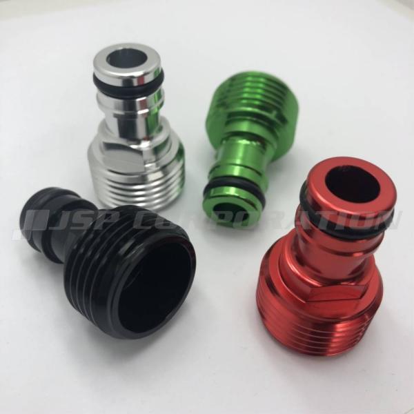 ■ホース差口：17mm■材質：アルミビレット製●エンジンフラッシング（水洗）用のフラッシングアダプター●ホースの差口はワンタッチジョイントコネクタータイプで一般のワンタッチコネクターと併せてご使用いただけます。●UNLIMITED ビレット...