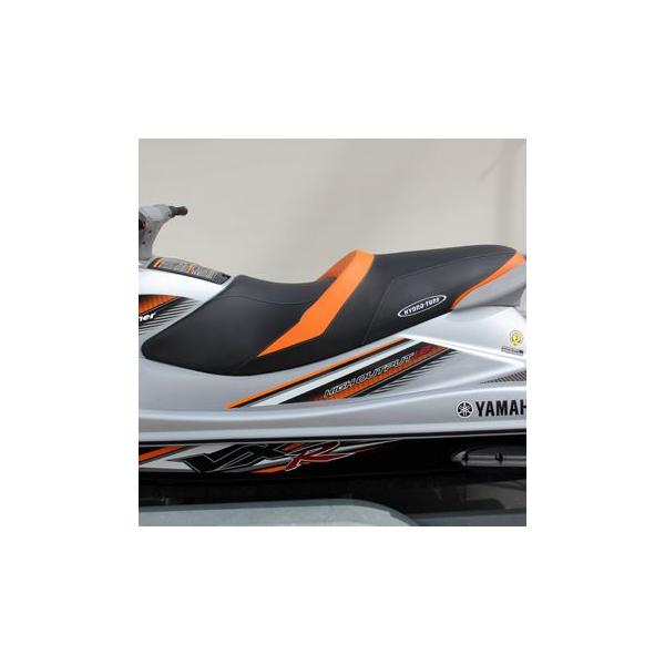 ◆受注生産商品　※返品・キャンセル不可■対応機種：YAMAHAVXR(11-14)●「ハイドロターフシートカバー」は、マリンスポーツや水上バイクの愛好者にとって必須のカスタムアイテム。