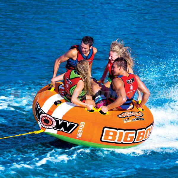 ■サイズ：175×175×58cm■定員：4名■PVCチューブ■ナイロンハーフカバータイプ■保証期間：購入日から90日●発送商品は、安心・安全のWOW正規品です。●水上バイクやボートで引っ張るインフレータブル式のトーイングチューブ。●快適な...