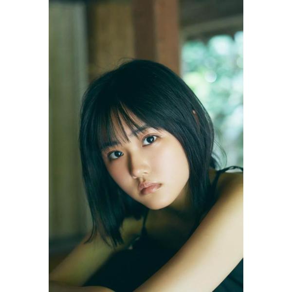 【発売日：2023年10月28日】三瓶康友/撮影/原菜乃華 ファースト写真集 はなのいろ、メディア：BOOK、発売日：2023/10、重量：360g、商品コード：NEOBK-2904496、JANコード/ISBNコード：9784048976213