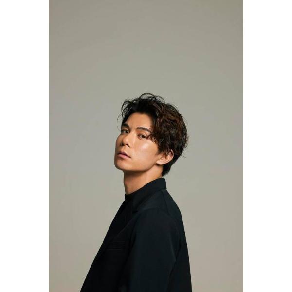 【発売日：2024年09月12日】柿澤勇人/著/untitled 柿澤勇人1st写真集、メディア：BOOK、発売日：2024/09、重量：690g、商品コード：NEOBK-3008029、JANコード/ISBNコード：9784299046628