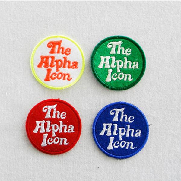 ( ワッペン )The Alpha Icon  wappen （4種類）【サイズ】5cm【入数】 1個縫い付けるタイプのワッペンです。小物、子供の服、バッグなどに付けるといっそう作品が引き立ちます。