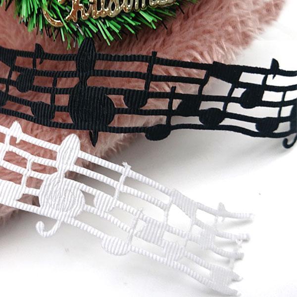 ( テープ ) メロディ テープ 30mm │ 2color 【 商用利用可 】+販売サイズ：30mm x 90cm+素材:　ポリエステル五線譜に音符たちを飾ったデザインテープ。ギフト包装やディスプレイなどに。