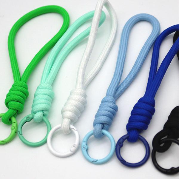 ( ストラップ ) カラフル編み込み ストラップ │ 11color【 商用利用可 】+販売サイズ：13cm+販売数：1個+材質：ポリエステル、金属鮮やかなカラーが目を引く、ハンドメイドの編み込みストラップキーホルダーです。【用途】? スマ...