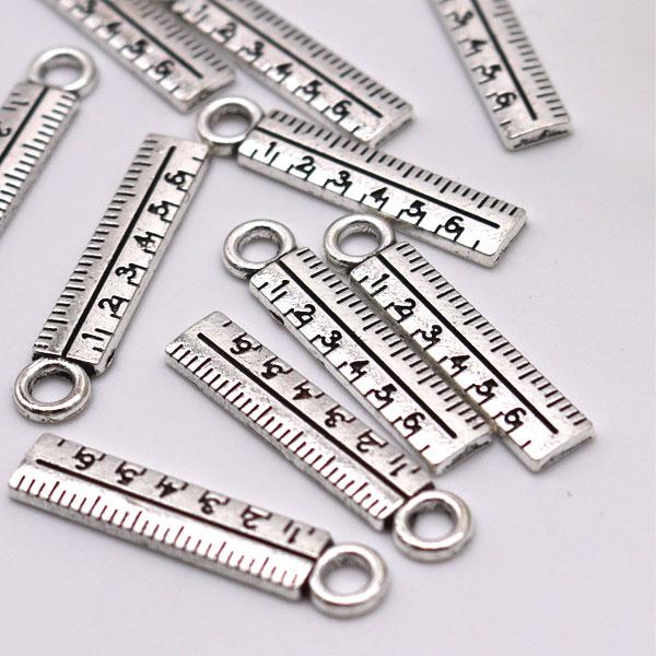 ( チャーム ) Mini Ruler (ミニ 定規)  チャーム  │ 1個【 商用利用可 】+販売サイズ：4.6 x 24mm+販売数：1個+材質：合金ポーチ・バックなどの小物にポイントとして、ネックレス・携帯ストラップなどのアクセサリーに！