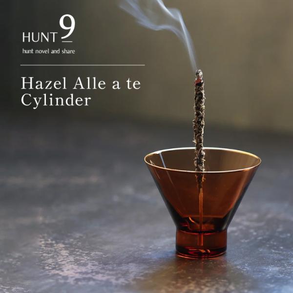 ※こちらの商品にお香は付属しません。グラスのフォルムが美しいインセンスホルダー「HUNT9 Hazel Alle a te」「Cylinder（シリンダー）」と「Sphere（スフィア）」の2タイプで、こちらは土台部分が円筒状の「Cylin...