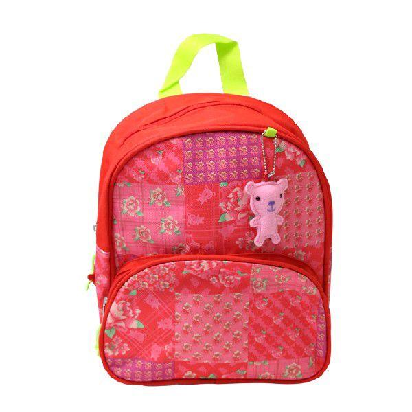 スペインからオシャレでカラフルなキッズアイテムがやってきました♪日本ではなかなかお目にかかれないアイテムなのでおススメです！花柄のプリントとほっこりする表情のクマのチャームがとってもキュートなリュックサック！ちょっとしたお出かけ用として使用...