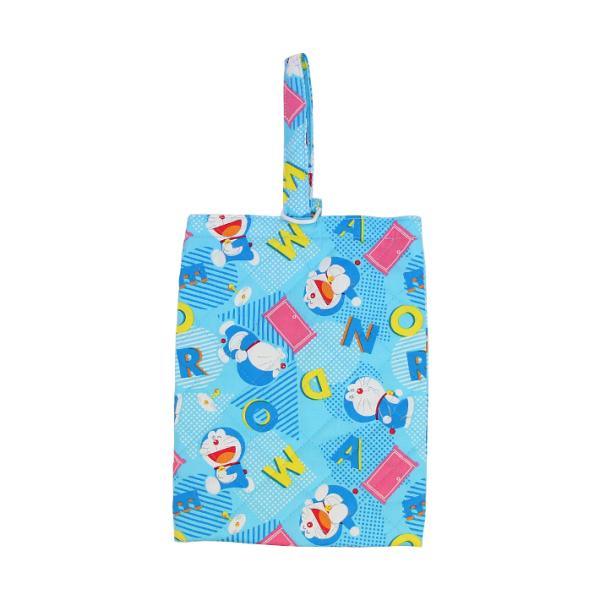 キルト製なので、軽量でとても扱いやすいです。内側ネームタグで安心◎【仕様】サイズ：約W210×H290×D70mm（持ち手：H約145mm）材質：綿100％(表側)、ポリエステル(裏側・中綿)内側ネームタグ付おしゃれ　入園　入学　小学生　幼...