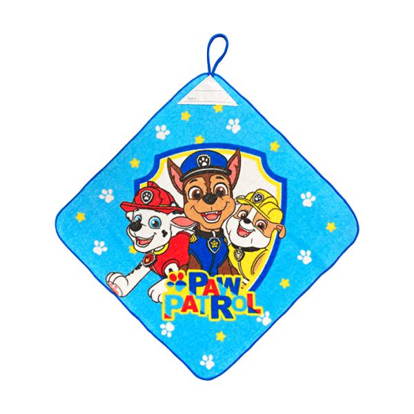 フックなどにかけられるループ付きのタオルです。オモテ面にはクラスや名前が書けるネームタグ付き◎新学期や新入学の準備やプレゼントにもおすすめです◎【仕様】・サイズ：約W340×H340mm・材質：綿100%ハンカチ　ミニタオル　雑貨　こども　...