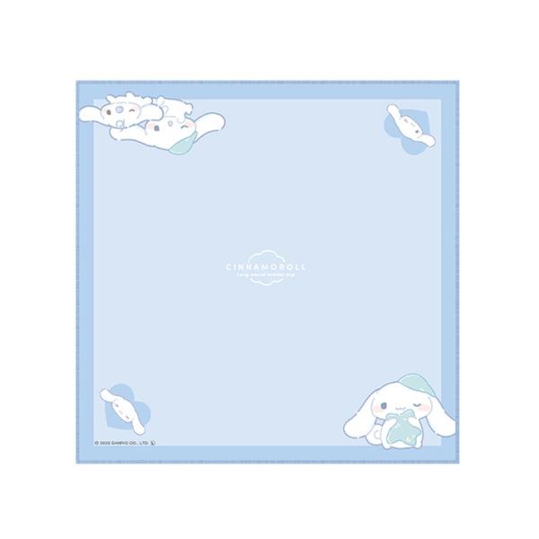 シナモロールのランチクロスが登場！お弁当を包んだり、ランチマットとして使うのにちょうどいいサイズ感♪シワになりにくく乾きやすいのでアイロンも簡単◎【仕様】本体サイズ：約W450×H450mmパッケージサイズ：約W130×H275mm材質：ポ...