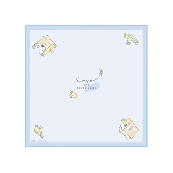 スヌーピーのランチクロスが登場！お弁当を包んだり、ランチマットとして使うのにちょうどいいサイズ感♪シワになりにくく乾きやすいのでアイロンも簡単◎【仕様】本体サイズ：約W450×H450mmパッケージサイズ：約W130×H275mm材質：ポリ...