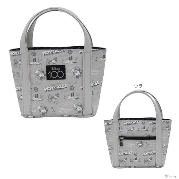 ウォルト・ディズニー・カンパニーの100周年を記念する「Disney100」限定デザインのシリーズです。レトロなタッチのイラストは持つ人を選ばず、おしゃれにバッグを彩ります。内側と外側、それぞれに便利なポケット付き♪たっぷり入る大容量サイズ...