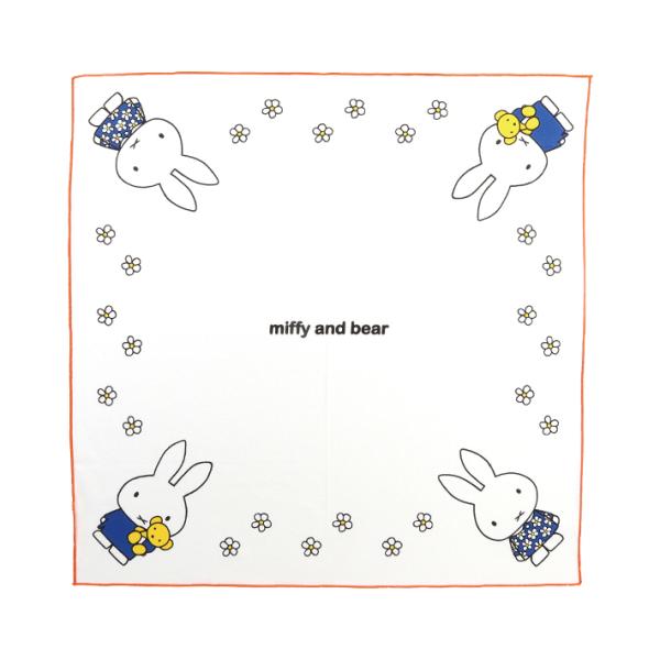 ミッフィーとくまのぬいぐるみがモチーフになったかわいいランチアイテムが登場♪お弁当箱を包んだりランチョンマットとしても使用できるランチクロスです◎【仕様】サイズ：約W425×H425×D3mm材質：綿日本製名前欄付きランチグッズ　ランチョン...