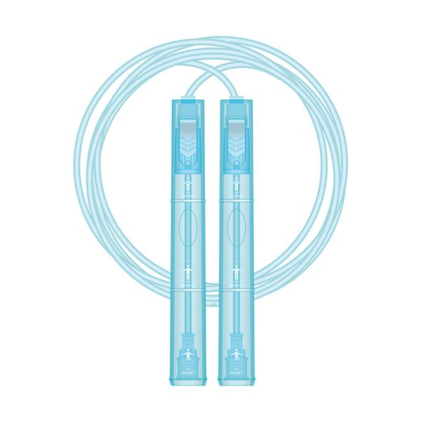 ロープを切らずに長さの調整ができるなわとびです。ワンタッチで最長20cm調整可能！グリップは跳びやすい持ち方ができる形状で、ロープも軽くて回しやすくなっています◎【仕様】パッケージサイズ：約W110×H220×D35mmグリップのサイズ：約...