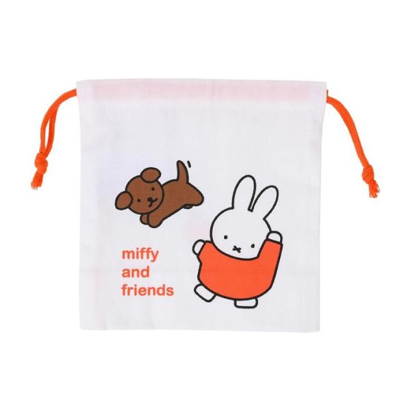 ミッフィーのわいいランチアイテムが登場♪コップ・歯ブラシなど小物入れに使える巾着です◎【仕様】サイズ：約W165×H165×D80mm材質：綿日本製名前欄付きキャラクター　ランチグッズ　かわいい　おしゃれ　遠足　アウトドア　小学生　幼稚園児...