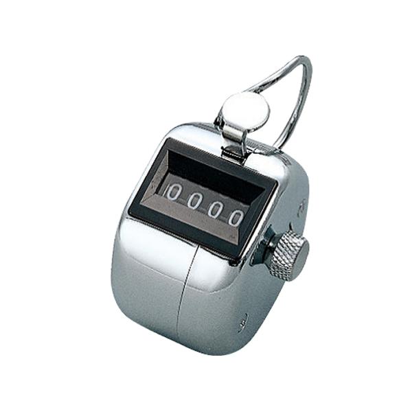 手持式の数取器です。人員調査や物品の数量確認、交通量調査などボタンを途中で止めずカウントできる♪ 全機種とも4桁表示、帰零装置（数字をゼロに戻す装置）付き 【仕様】サイズ：約W390×H450×510mm重量：約70g材質：ステンレス度数計...
