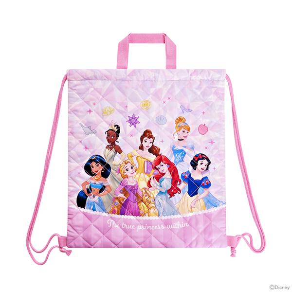 ディズニープリンセスの入学や新年度の準備にピッタリのキルトナップサックです。キルト製なので破れにくく丈夫！机の上に掛けられる持ち手付きで便利◎体操服入れなど様々なシーンで活躍します♪内側には名前が記入できるタグ付き◎入学や新年度の準備にピッ...