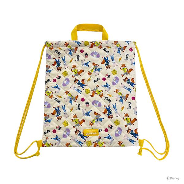 ズートピアの持ち手付きナップサックです。体操服や大きめの学習道具などを持ち運びできる！キルト製なので丈夫で軽量♪折りたたんでコンパクトに収納しておけるのもうれしい◎内側に名前を書けるネームタグ付き【仕様】本体サイズ：約W320×H390mm...
