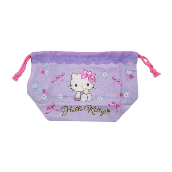 ハローキティのリボン柄巾着弁当袋です。箸セットとデザート容器も入る♪二段式弁当は、お箸とセットで合わせて◎【仕様】サイズ：約W270×H160mm（底：約W160×H120mm）材質：綿100％日本製ランチグッズ　きんちゃく　お弁当袋　袋　...