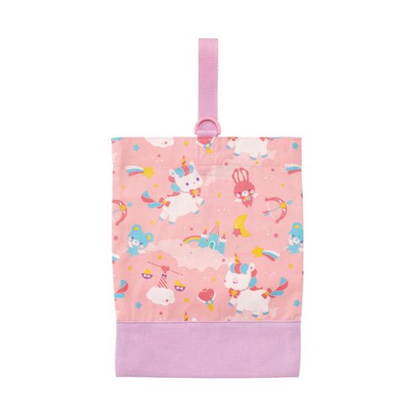 持ち手をＤカンに通して閉じるタイプなので、小さなお子様でも使いやすい仕様です。靴の出し入れがしやすいようにゆとりのある大きめサイズ（幅約23cm）ネームタグが内側に付いているので、外から名前が見えず防犯上でも安全です。【仕様】サイズ：約W2...