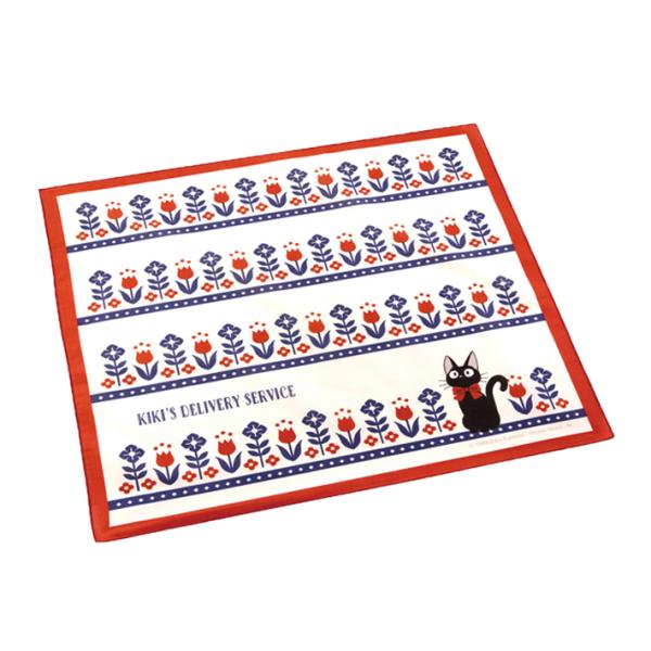 魔女の宅急便の大判ランチクロスが登場！お弁当箱を包んだり、ランチョンマットにもなる便利なランチクロスです◎薄手で乾きやすいのも嬉しい！【仕様】サイズ：約W520×H520mm材質：綿100％日本製こども　子供　女の子　遠足　持ち運び　おしゃ...