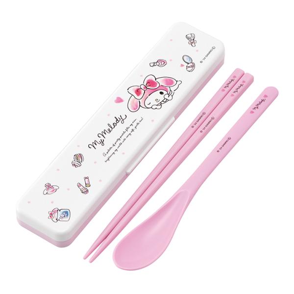 使いやすい18cmのお箸とスプーンのセットです。シリコンクッションが付いているので、持ち運びの際にカチャカチャ音が鳴りにくい◎【仕様】ケースサイズ：約W47×H188×D18mm箸サイズ：18cmスプーンサイズ：18cm日本製【品質表示】フ...