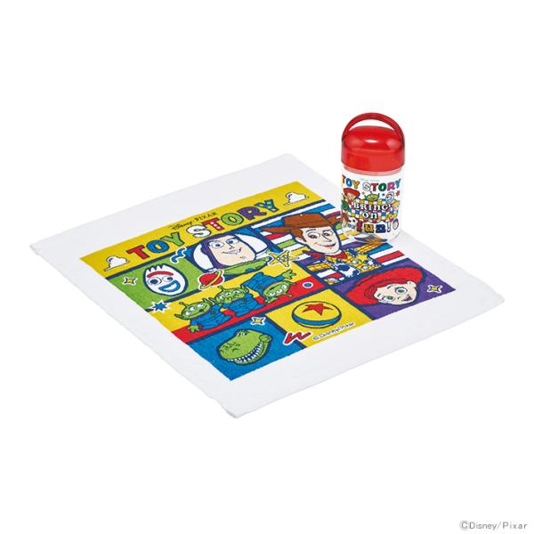 行楽や普段使いに便利なおしぼり＆ケースセットです♪ふたが開けやすいハンドル式になっています。濡れたおしぼりを凍らせて保冷剤代わりにも！【仕様】ケースサイズ：約W58×H125×D44mmおしぼりサイズ：約W320×H280mm材質：ケース/...