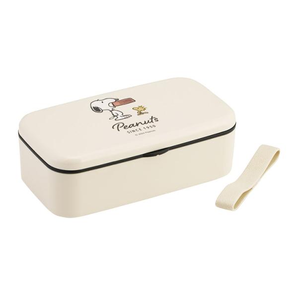 バイオマス原料使用で地球にやさしいランチケースです。シンプルなつくりで使いやすい♪お箸付きですぐに使い始められます。【仕様】サイズ：約177×103×60mm600ml子供　こども　キッズ　かわいい　おしゃれ　PEANUTS　SNOOPY※...