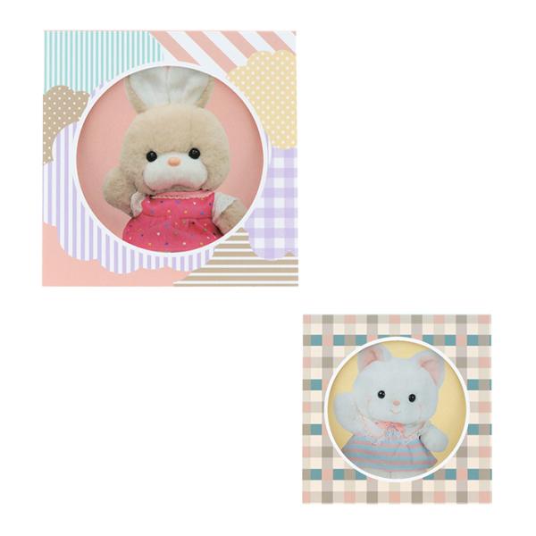 昭和から平成初期にかけて製造・販売された『レトロぬいぐるみこれくしょん』の窓付きスクエアメモが登場！用紙を使うと表紙の窓から見えるイラストが変わっていくのが楽しいメモ帳！4柄入りなので好きなデザインから用途に合わせて選べます♪ちょっとしたメ...