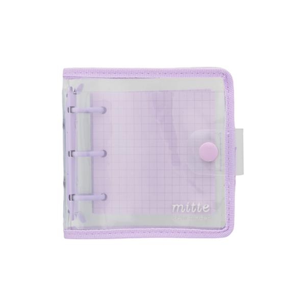 魅せるコンセプト見える文具のmitteからミニバインダーが登場！ポケットに好きな写真やステッカーを入れて自分だけのミニバインダーがつくれます♪【仕様】サイズ：約110×110×25mm材質：ＰＶＣ・鉄・紙【内容】本文：20枚／カードポケット...