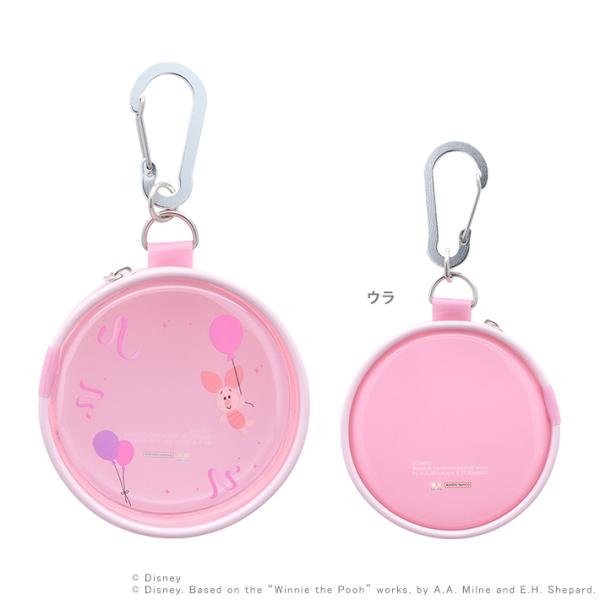 ディズニー×推し活をテーマにした、お気に入りのグッズをかわいく持ち歩けるアイテムが登場♪缶バッチや小物グッズを持ち運ぶのにぴったりなポーチです。カラビナ付きなのでバッグなどに取り付けることもできます♪【仕様】本体サイズ：約W80×H80×D...