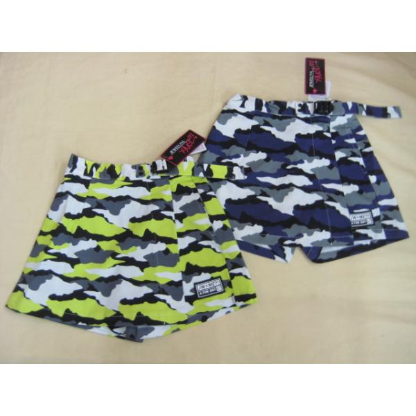 迷彩柄のラップキュロット140cm150cm160cm女の子　ガール　ジュニア　スカート　キュロット　ショートパンツ　迷彩　スカートパンツ　140 150 160・ヘビロテにピッタリ！・ウエスト後ろゴムで脱ぎ着、楽々。迷彩柄でかっこいい！左...