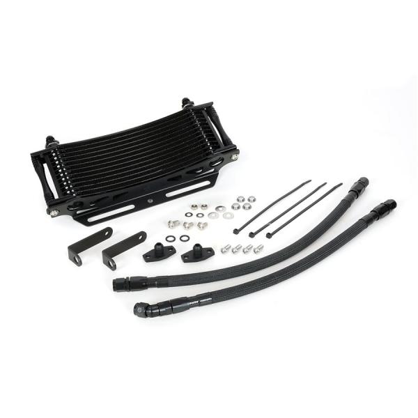 メーカー品番：AC14031310BJANコード：4538792935751軽量・コンパクト・高性能を追及した、アクティブ製ラウンドオイルクーラー。ストレートコアと比べて前面投射面積を7%縮小しながらも、冷却効果はアップ！油温を一定に保ち、...