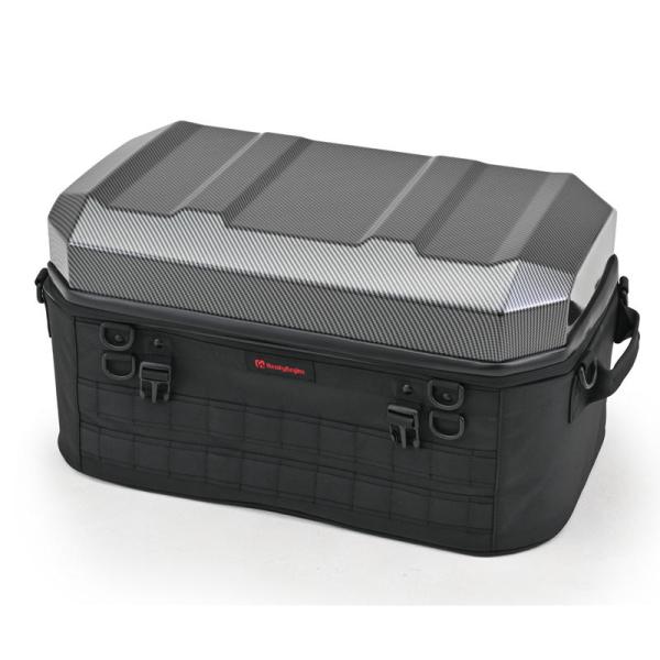 メーカー品番：48688JANコード：4909449646502・タイプ：カーボン・容量：45L・最大積載重量 ：11kg　・本体重量（付属品込）：3.0kg・サイズ：H300×W530×D320（mm）・素材：トップシェル - ポリカーボ...