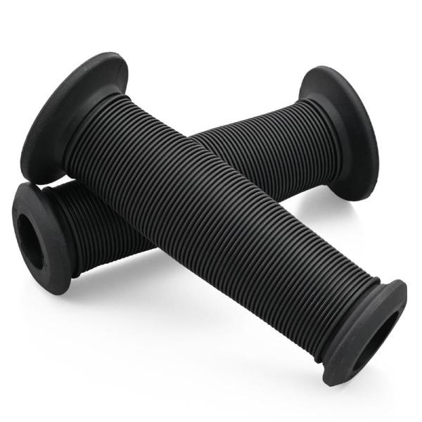 メーカー品番：49130JANコード：4909449646281多重線のみでデザインされたビンテージカスタムマッチする樽型グリップ。握った際にほどよくつぶれ、横滑りしにくい。・カラー：ブラック・長さ：121mm・Φ22.2ハンドル用・エンド貫通