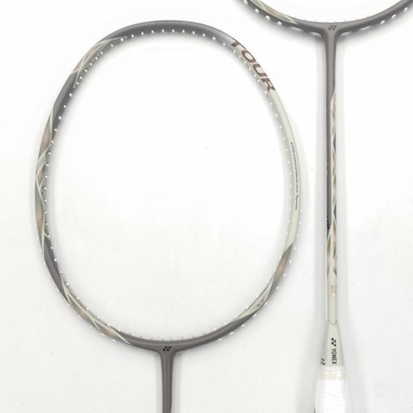 アストロクス７７ツアーAX77-T【日本バドミントン協会審査合格品】仕様　専用ケース付推奨張力　4U：20-28（lbs）推奨ストリング[ハードヒッター]BGXB65　　　　　　　[コントロールプレイヤー]BGAB日本バドミントン協会検定合...