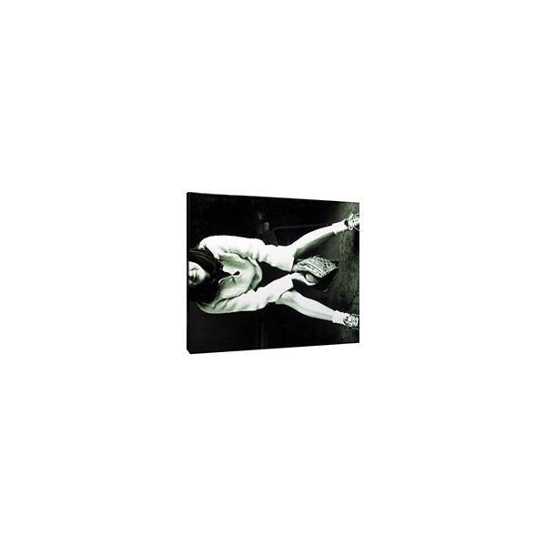 ミスチルのプロデューサーとして絶大な力を発揮した小林武史が自ら前面に出ることを宣言したマイラヴァの1st。エヴァーグリーン＝常緑樹と呼ぶにふさわしい、永遠に輝き続けるマイラヴァ流ポップス。次作では藤井謙二(g)の詩作面でのさらなる活躍を期待...