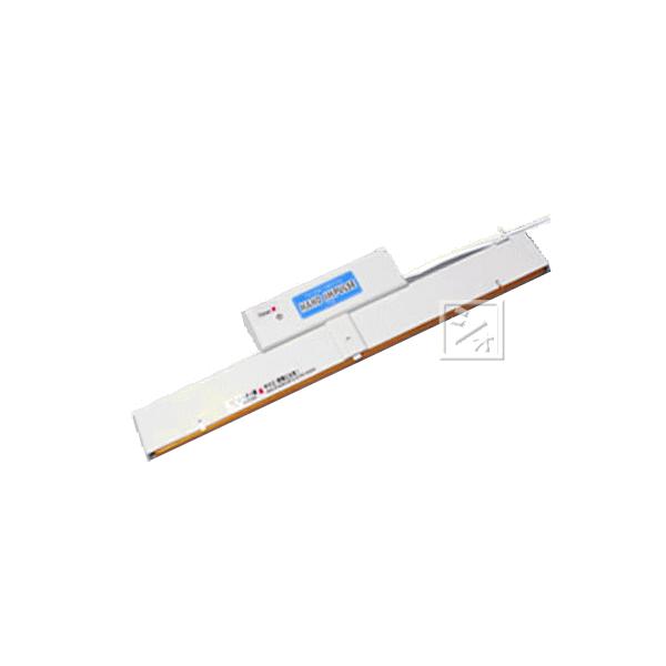 シール、密封、保存、包装が手軽で簡単、あっという間にピタッと密封。シール幅30センチ。幅広シールを必要とする業務用包装に最適です。平らな作業台の上で 付属のシリコンスポンジを下に敷いて押し付けてシールします。長い一枚のフィルムを何カ所かでシ...