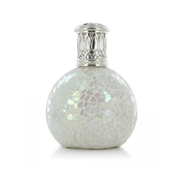 リブインコンフォート アシュレイ＆バーウッド フレグランスランプ Sサイズ PFL635 ザパール ワンランク上の住環境を作り上げますフレグランスランプはただ芳香を楽しむだけでなく、空気中の有害なバクテリアを除菌・消臭し、あなたを心地よい空...